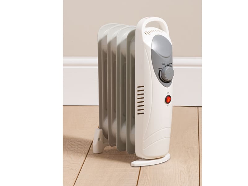 Mini Oil Filled Radiator 650W HEA1143GE – Home Hardware
